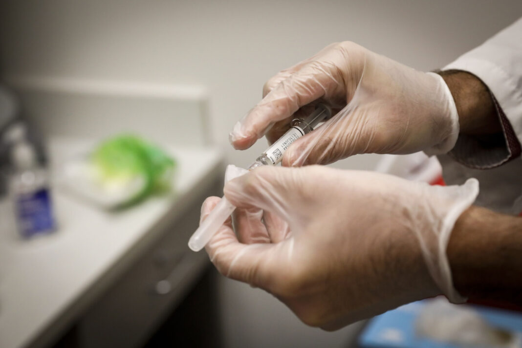 Moderna’s mRNA Flu Shot Clears Major Hurdle as FDA Panel Votes ...