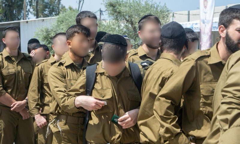 Despite Protests, Hundreds of Chareidi Recruits Enlisted in IDF, Senior ...