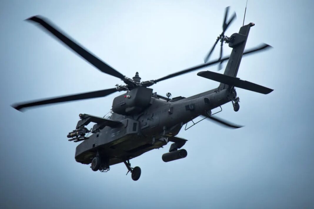 Trump Reveals Jaw-Dropping Bravery of Apache Pilots After Drone ‘Lodged ...